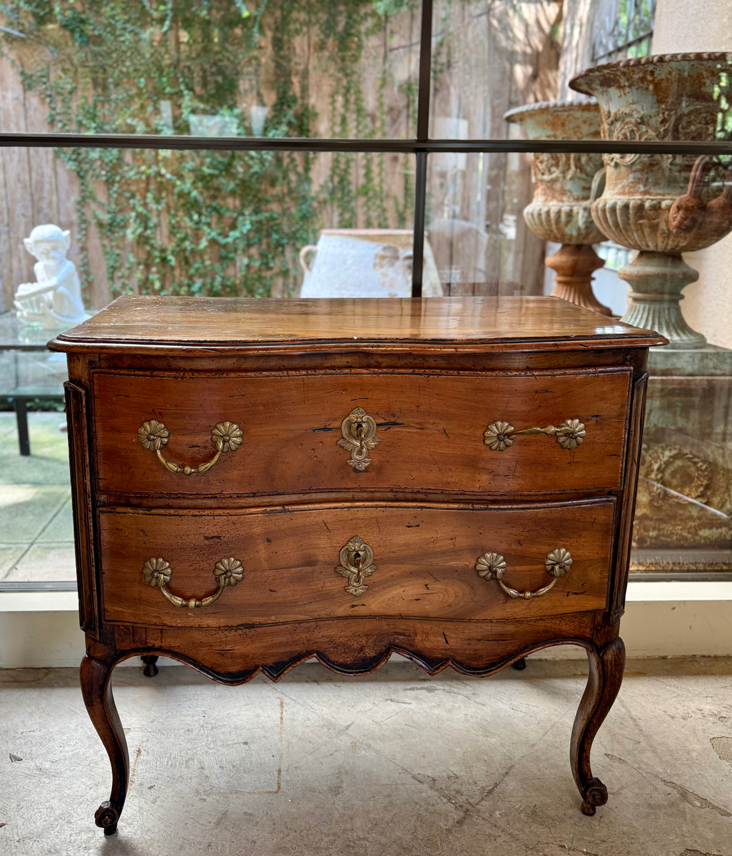 Antique Louis XV Style Commode – Upper Kirby Consignment